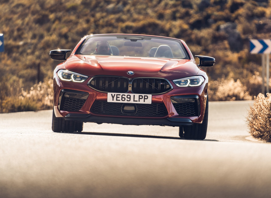 高颜值宝马M8上市，4.4T爆625马力，长超5米1+国六四驱，零百3.2s_百科TA说