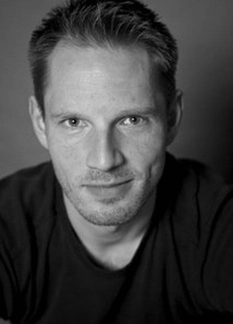 Lars van Riesen_百度百科