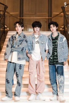 ENONE（中国内地流行乐男子演唱组合）_百度百科