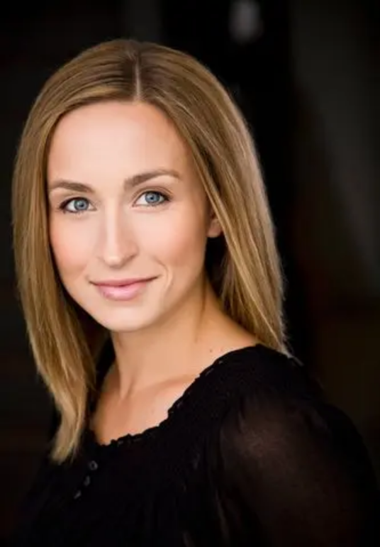 Kira Tozer_百度百科