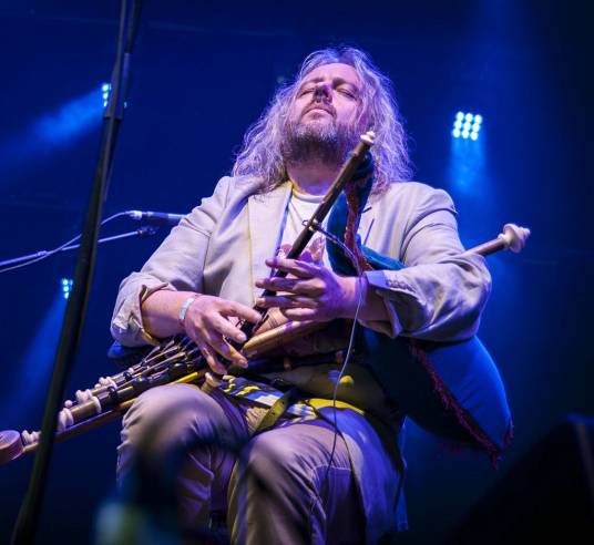 Troy Donockley_百度百科