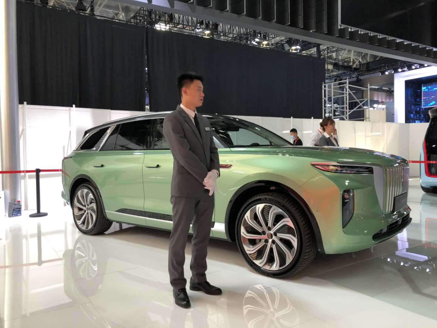 红旗E-HS9探馆_百科TA说