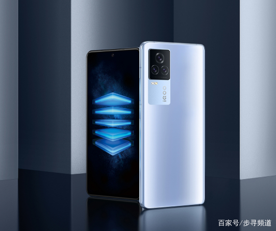 为啥要跟小米11对比？iQOO 7和iPhone12“较量”，不行吗？_百科TA说