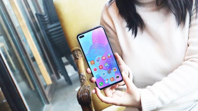 华为nova6 5G测评：105°前置双摄+5G双卡双模，颜值实力兼备_百科TA说