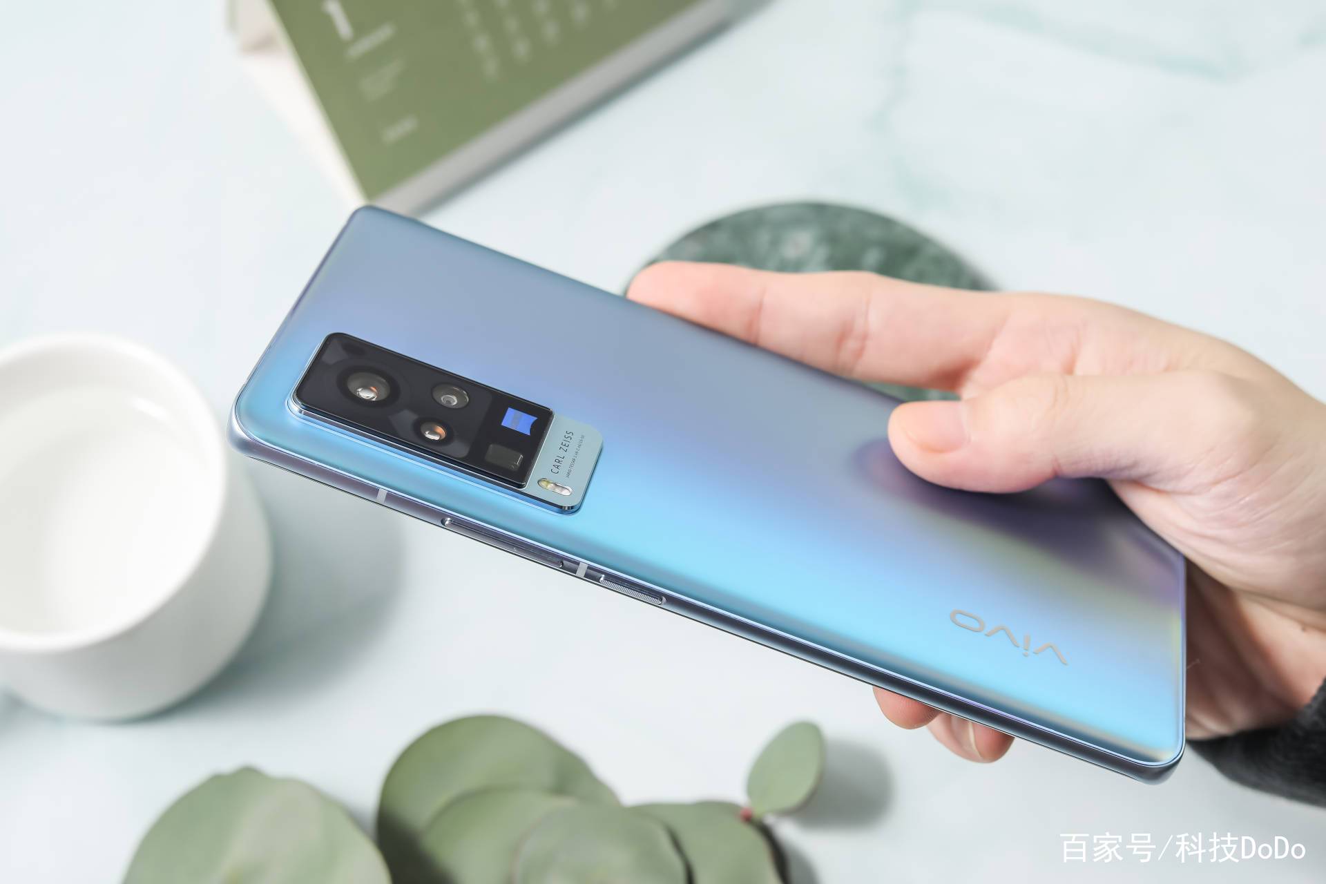 用专业影像发现身边美好，vivo X60系列城市夜景大片_百科TA说