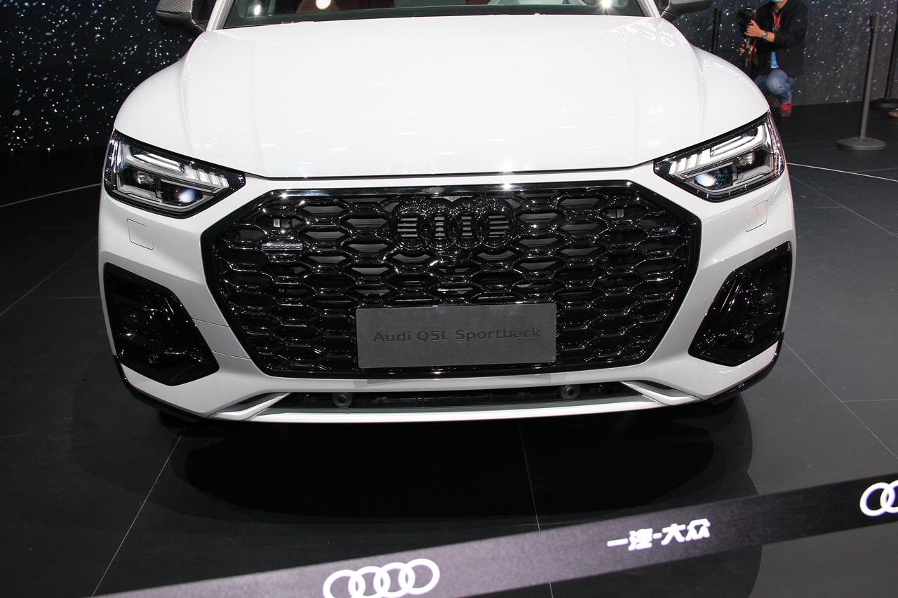北京车展实拍 奥迪Q5L Sportback_百科TA说