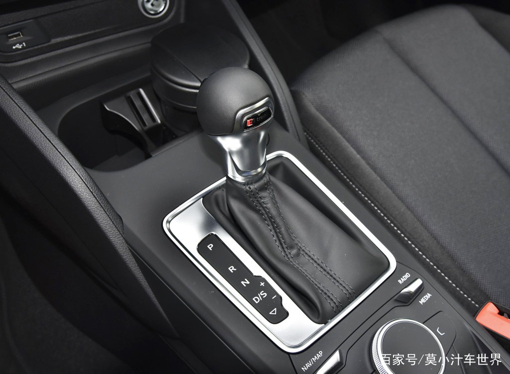 奥迪Q2L：跌到17.5万，再也不可能了_百科TA说