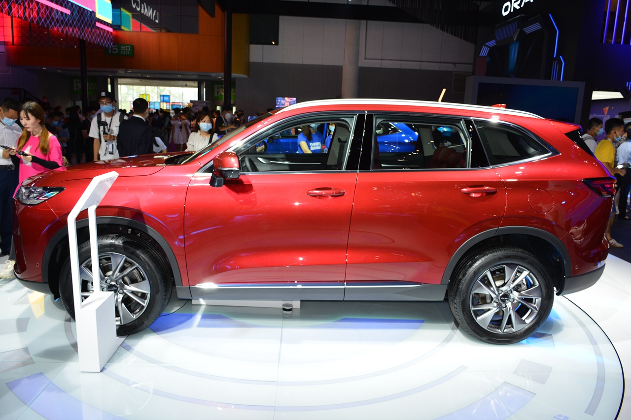 2020成都车展实拍：全新哈弗H6_百科TA说