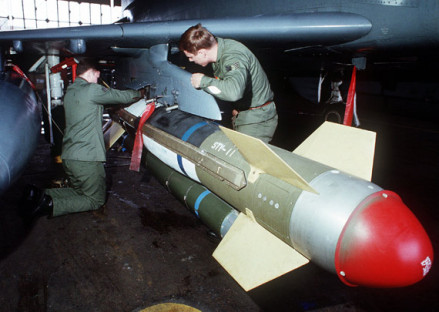 AGM-130空地导弹_百度百科