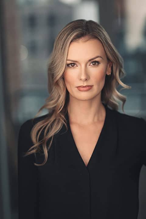 Holly Hougham_百度百科