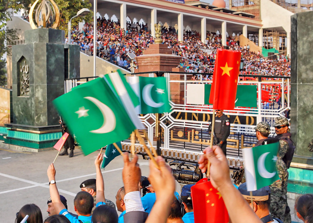 1965年巴基斯坦总统访华，密谈中得到我国的承诺，回国后底气十足_百科TA说