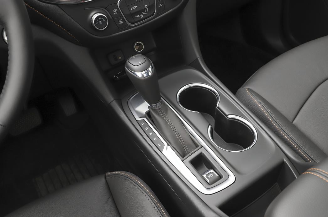 18万选哪款车？长安CS95还是雪佛兰探界者？读完你就清楚了_百科TA说