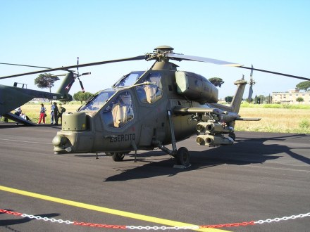A-129武装直升机_百度百科