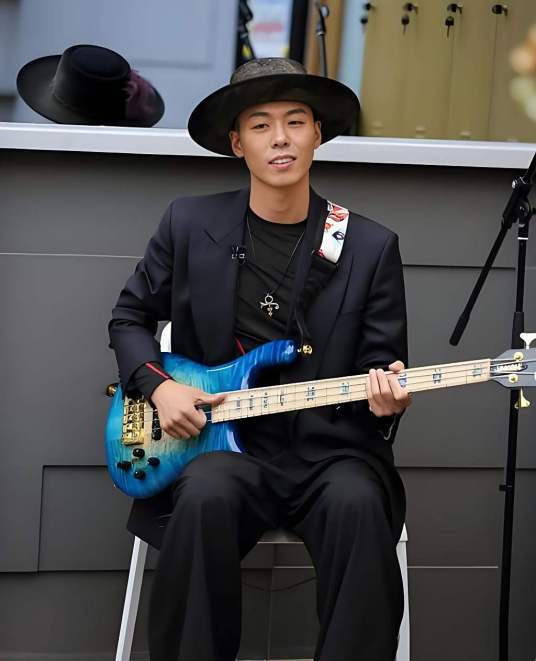 Ricky（Click#15乐队主唱兼吉他手）_百度百科