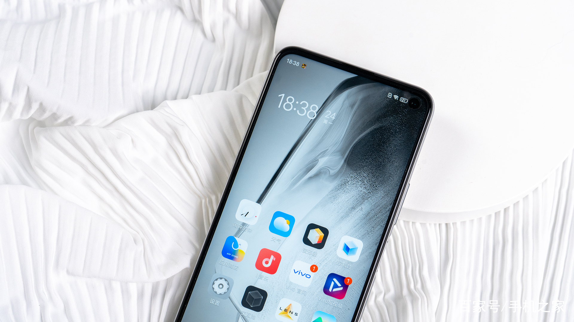 870加持造就同价位超强性能 iQOO Neo5活力版图赏_百科TA说