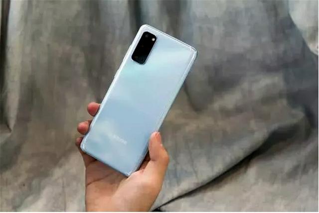 2020年潮流配色或已现身：小米10和三星S20这几个配色已有预示！_百科TA说