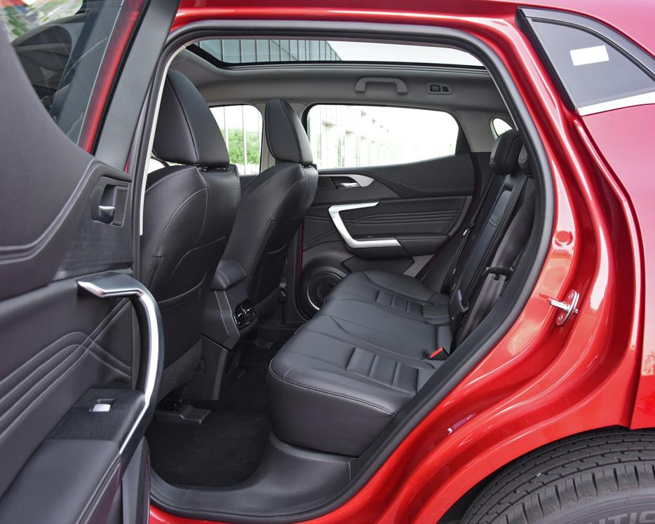 14万哪款车好？哈弗F7还是WEY VV5？看完你就了解了_百科TA说