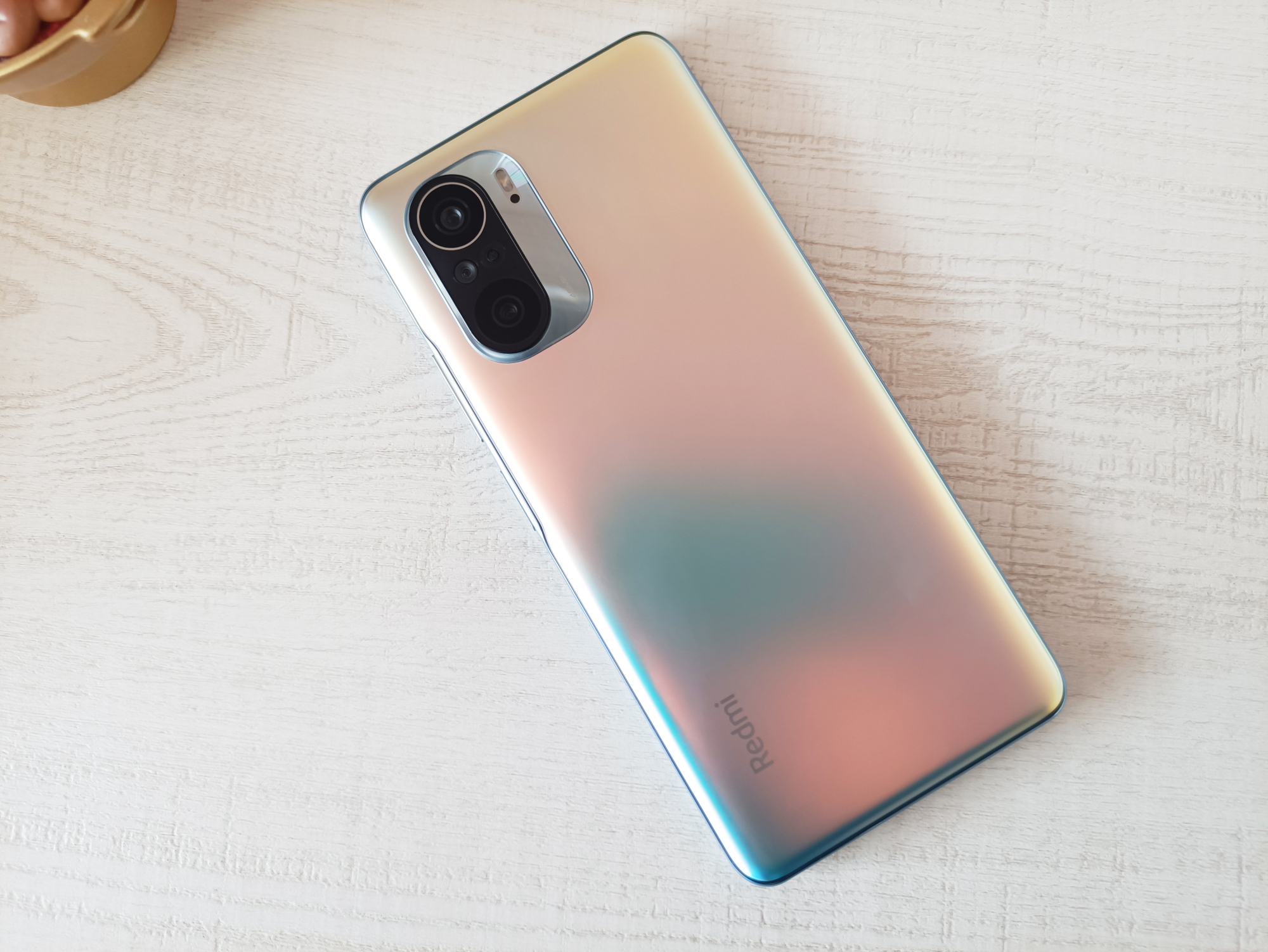 深度体验Redmi K40一周，「不将就」的安卓机皇，便宜但绝不平庸_百科TA说