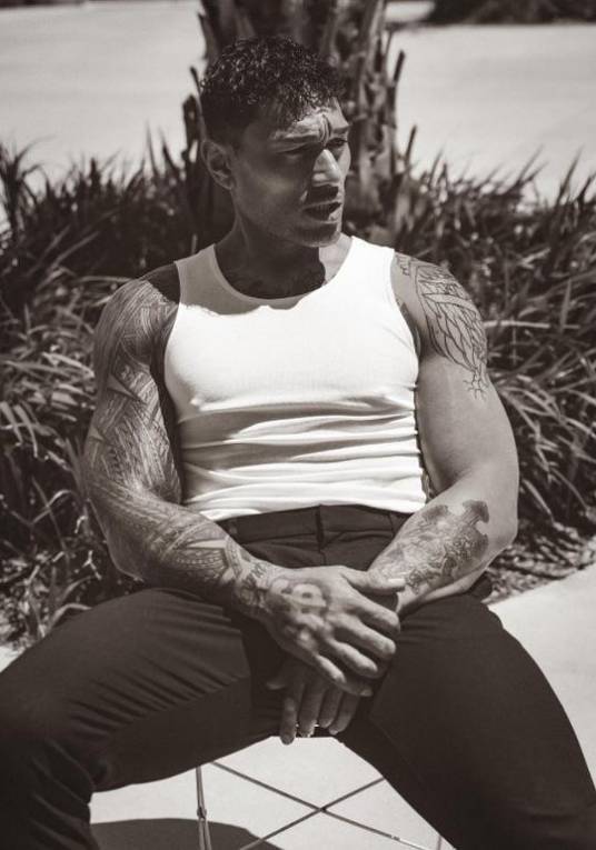 CJ·布隆菲尔德_百度百科