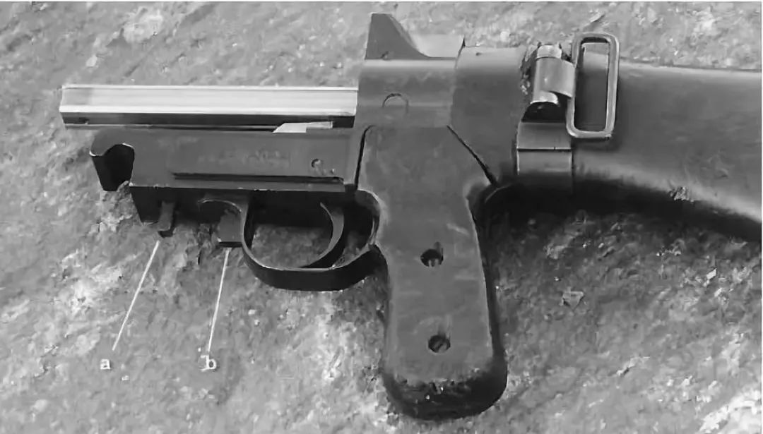 “曾出口中国，却因卡壳出名”芬兰国产的M26轻机枪有多坑？_百科TA说