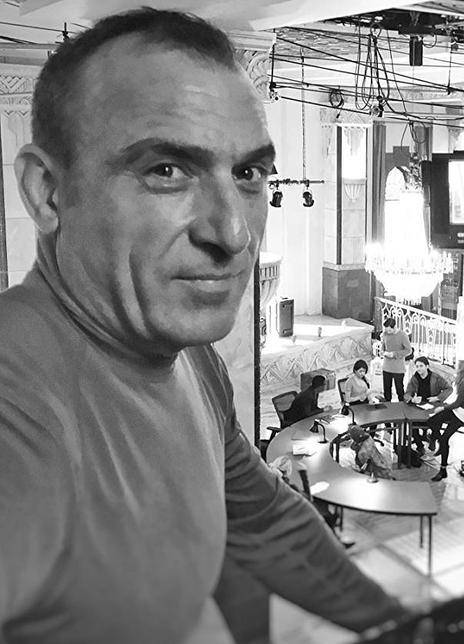 Johnny Radzik_百度百科