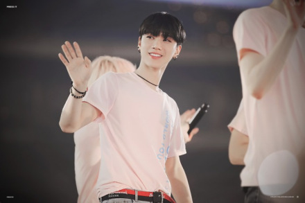 Ten（泰籍华裔男歌手）_百度百科