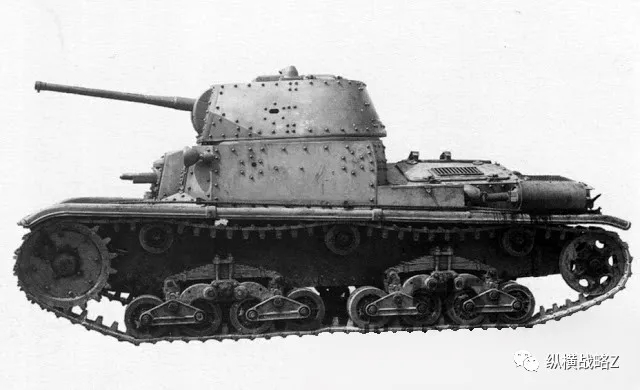 从M11/39到M15/42坦克，二战时意大利的武器变革_百科TA说
