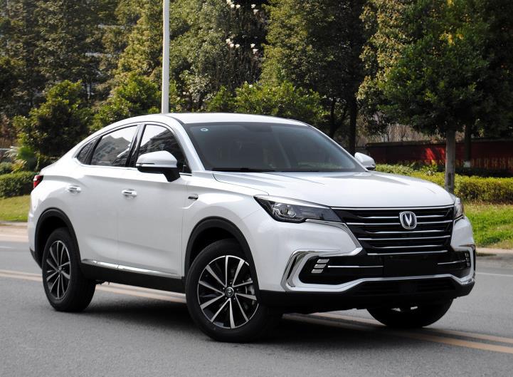 16万的长安CS85COUPE值得买吗？开了30天后，车主说了用车感受_百科TA说