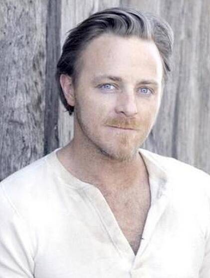 内森尼尔·迪恩_百度百科