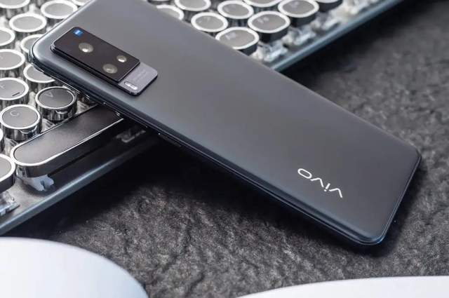 华为莱卡镜头的对手出现，vivo X60携蔡司镜头来袭！_百科TA说