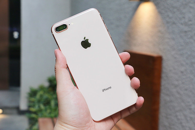 「入门级」也有多个版本？代码显示 iPhone SE2 Plus 或将存在_百科TA说