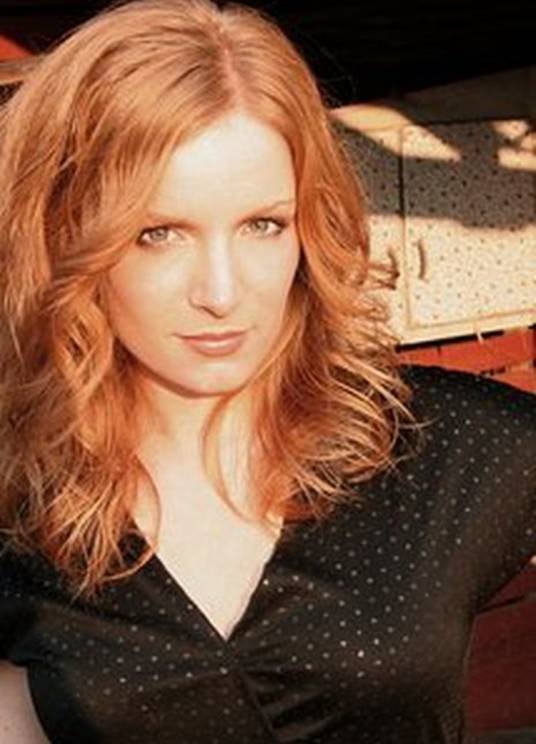 Ashley Thayer_百度百科