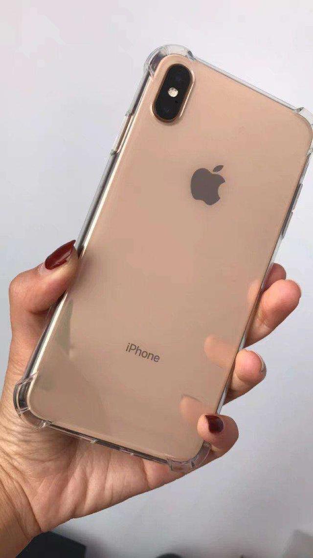 iPhoneXS MAX换屏记：官方报价2560元，本地450元搞定_百科TA说