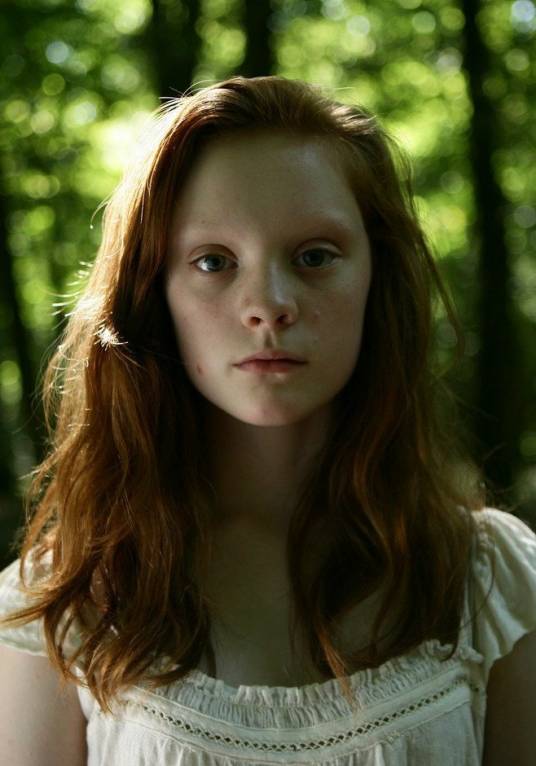 Imogen Jones_百度百科