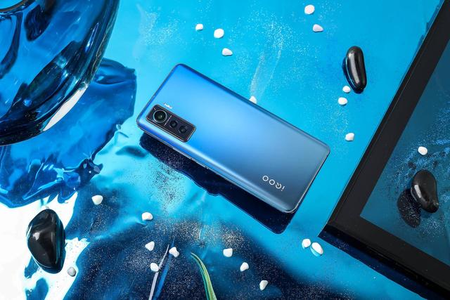 是很会拍照的“性能怪兽”？iQOO 5图赏：流露于外的强悍_百科TA说