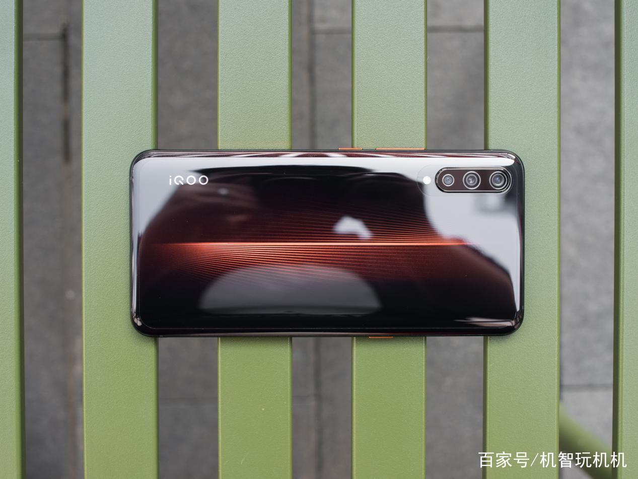 2998的iQOO和2999的小米9，到底谁才是性价比之王？_百科TA说