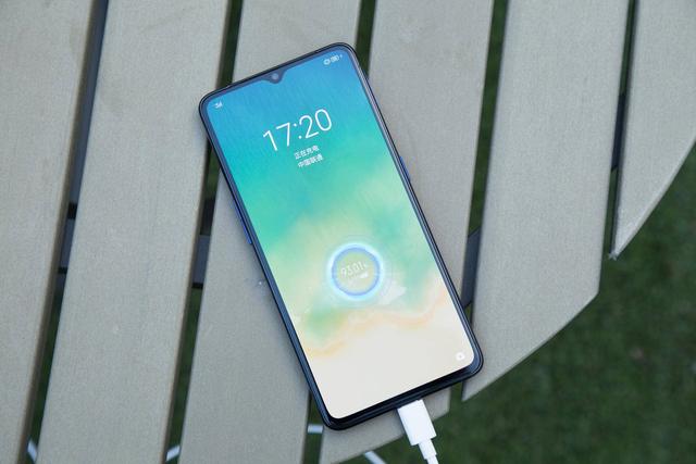 对比红米K20 Pro尊享版、荣耀20 Pro，realme X2 Pro优缺点在哪？_百科TA说