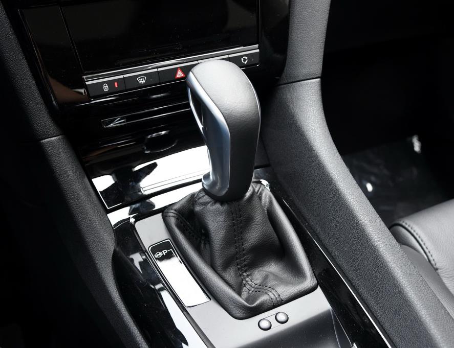 都是22万，起亚KX3傲跑和DS6如何选？本文给你详细剖析_百科TA说