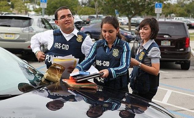 美国有个比FBI、CIA还恐怖的部门叫IRS，知道它们是干什么的吗？_百科TA说