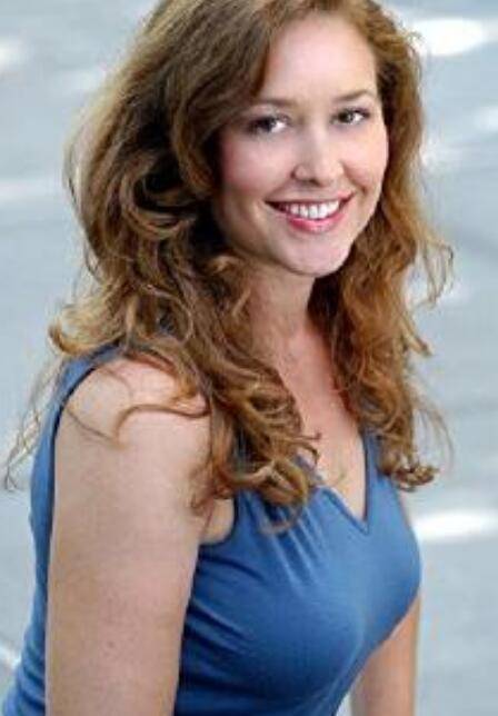 Julia Carothers Hughes_百度百科