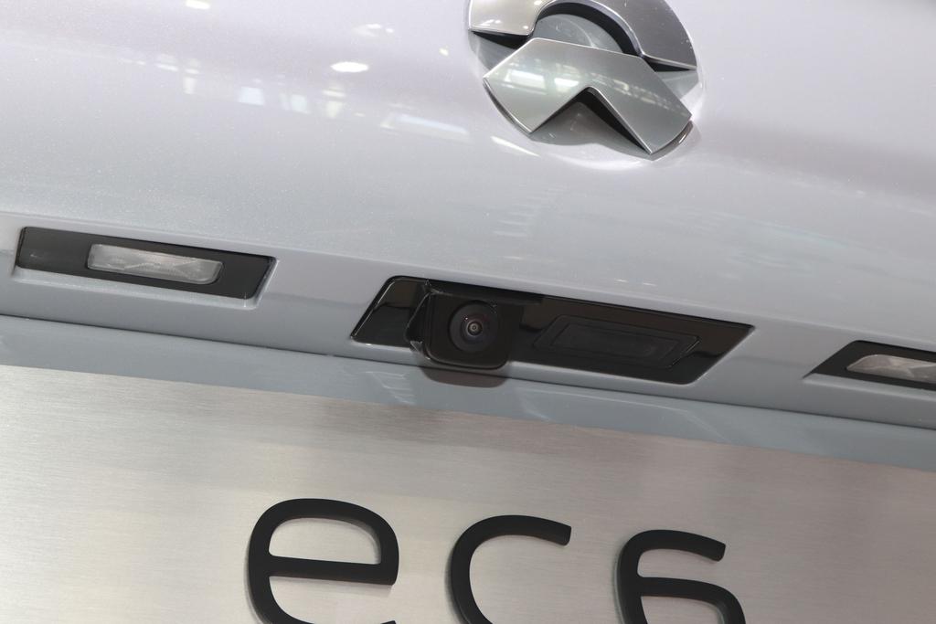 李子解析｜蔚来EC6展望未来，精准打击Model Y，成效究竟如何？_百科TA说