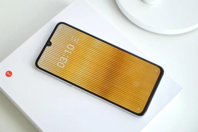 坚果Pro3降到2399元起：骁龙855 Plus旗舰这么便宜还要购买理由？_百科TA说