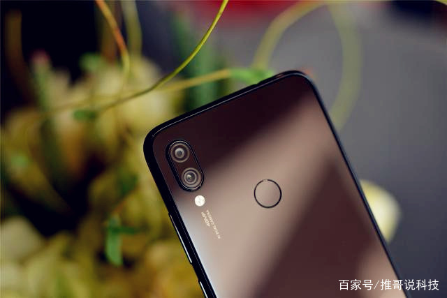 18万分+4800万，千元机“真旗舰”发布，力拼红米Note7！_百科TA说