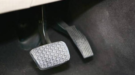 加速踏板_百度百科