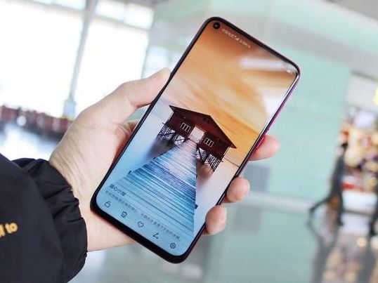 荣耀magic2、荣耀v20可以入手，但华为nova4为什么不能入手？_百科TA说