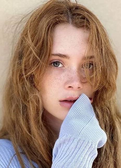 Violet Brinson_百度百科