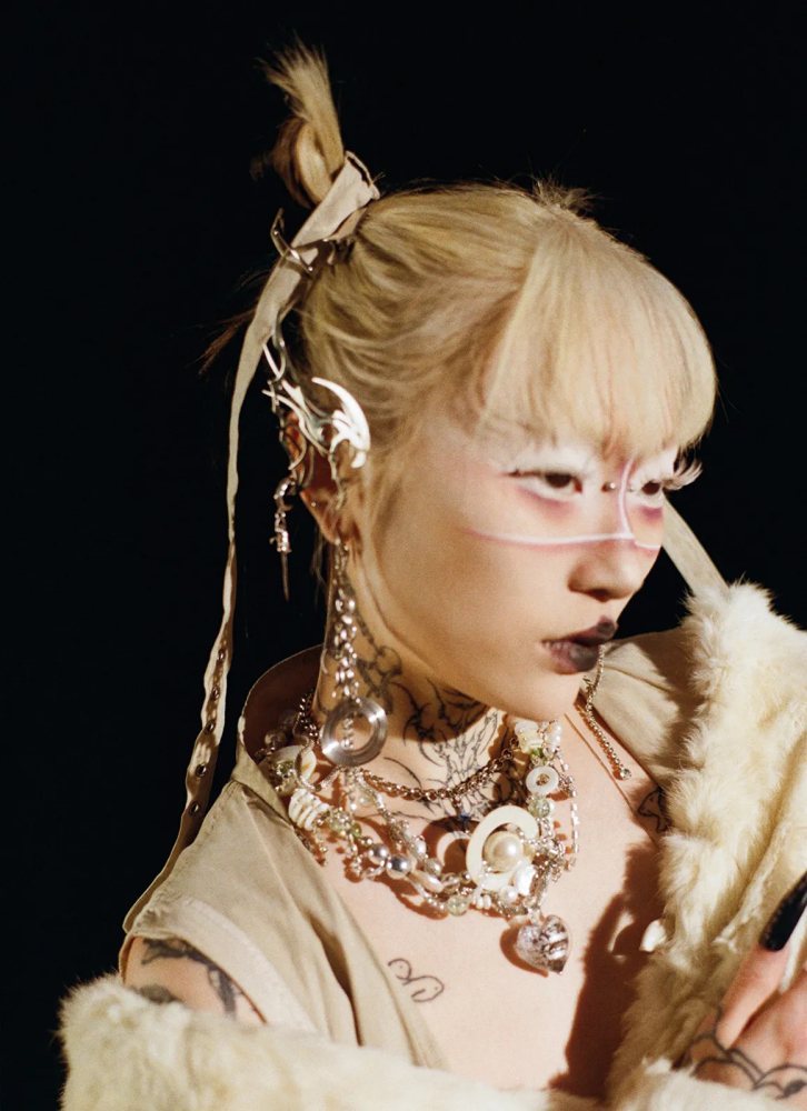 yeule（新加坡歌手、词曲作者、音乐制作人）_百度百科