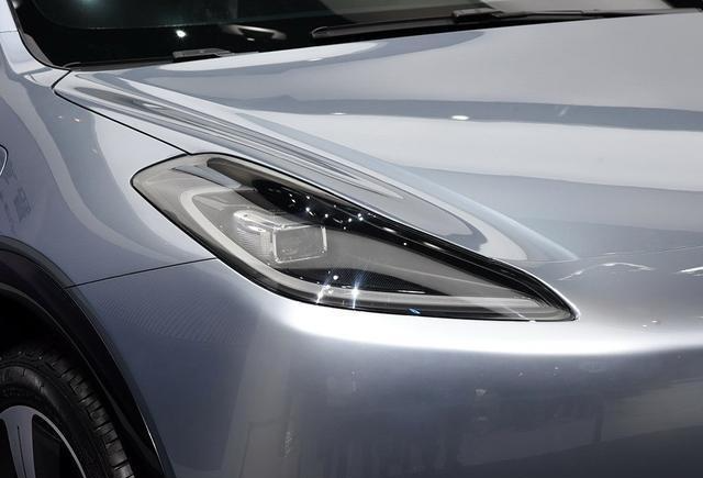 博郡iv6轿跑式电动SUV，续航超600km，和特斯拉对抗_百科TA说