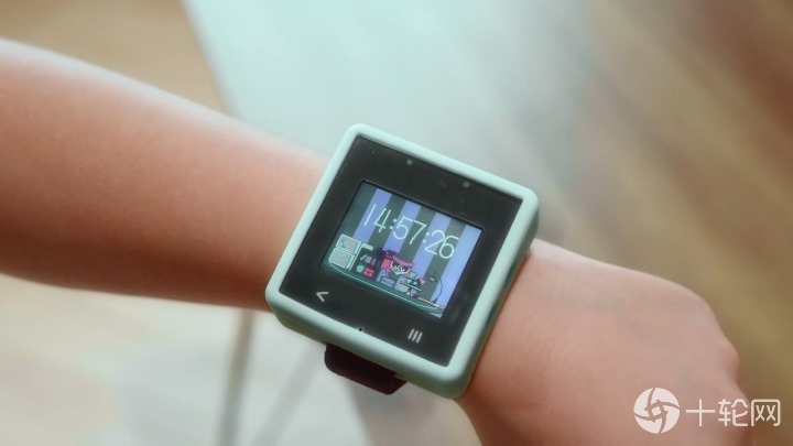 Xtron Pro迷你掌上游戏机，还可兼作物联网开发板_百科TA说