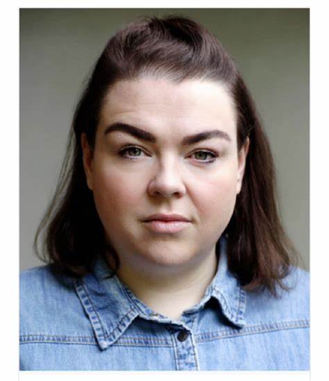 劳拉·克劳赫斯特_百度百科